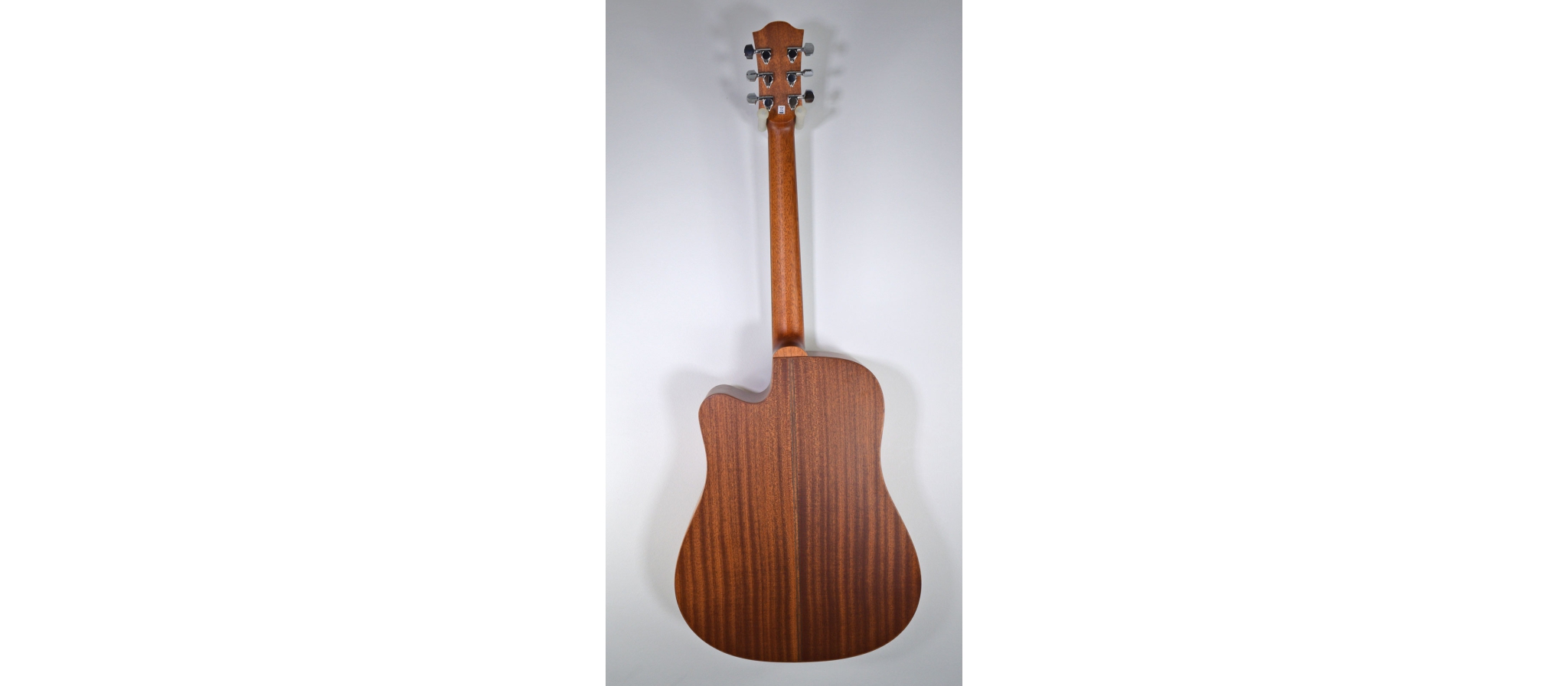 Duke D-MC Cut Satin | cutaway dreadnought | DijkmanMuziek