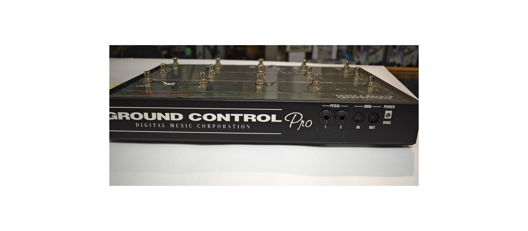 Voodoo Lab Ground Control Pro midi foot controller | DijkmanMuziek